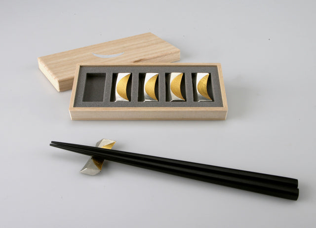 Chopstick rest "Moon" / Gold leaf -Nousaku